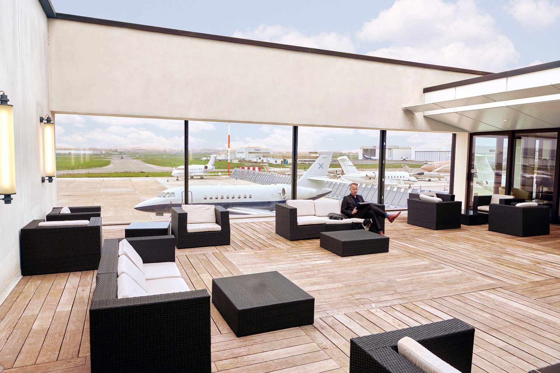 Paris FBO for Your Handling Request This Summer